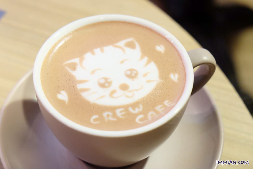 Crew Cafe，忠孝新生，有喵喵、拉花很厲害的展演咖啡廳 - 已歇業 - 巷子裡的生活